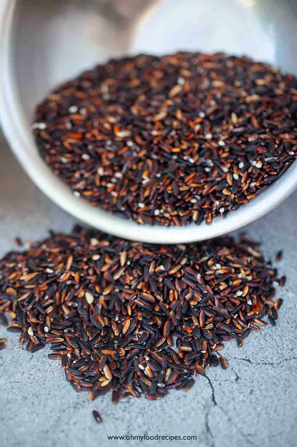 Black Glutinous Rice Dessert (紫糯米糖水) - Oh My Food Recipes