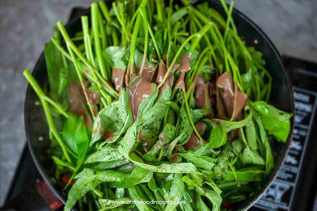 Stir Fried Water Spinach with Shrimp Paste - Oh My Food Recipes