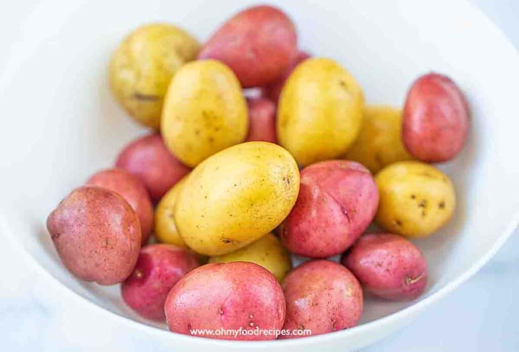 Crispy Roast Potatoes - Oh My Food Recipes
