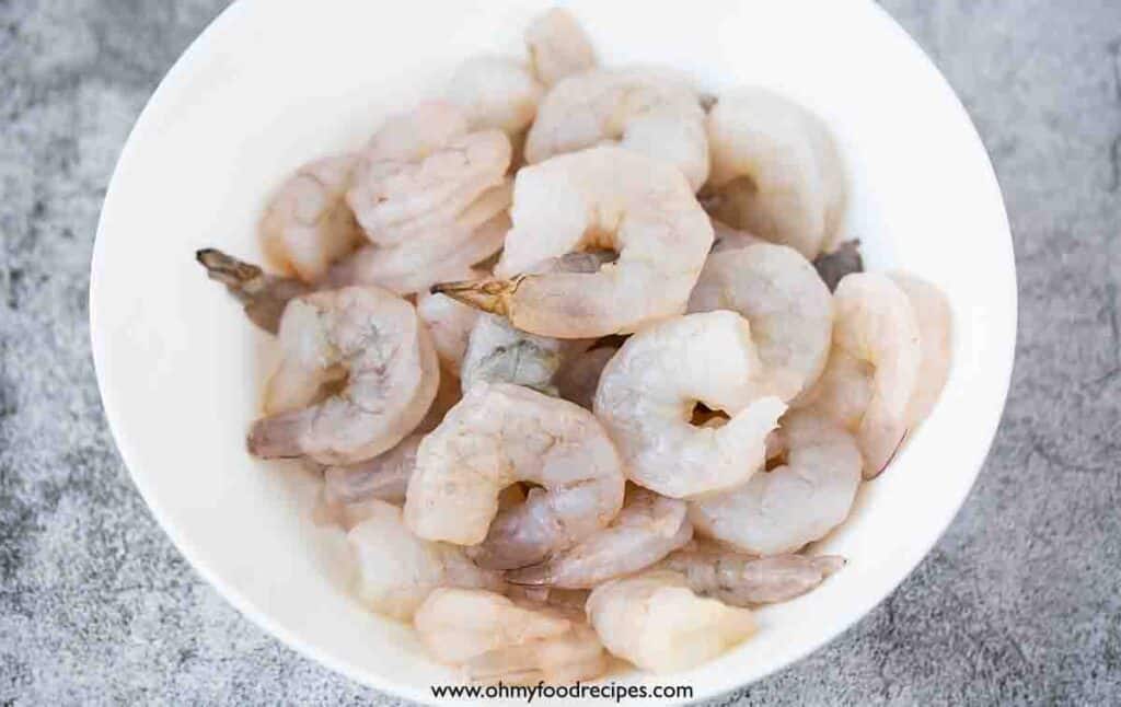 Walnut Shrimp Recipe: Sweet and Crunchy Delight (合桃蝦) - Oh My Food Recipes